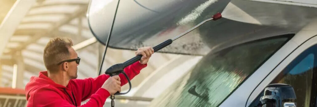 Camper wassen in de wasstraat: hier moet je op letten - ANWB Camping ...