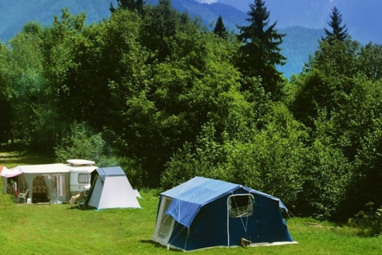 De 7 mooiste campings in Frankrijk met waterglijbanen - ANWB Camping ...