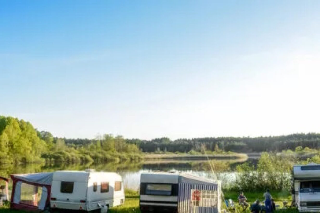 Camper wassen in de wasstraat: hier moet je op letten - ANWB Camping ...