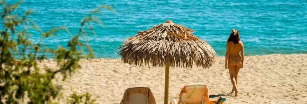 De 7 mooiste naaktstranden in Europa - ANWB Camping Inspiratie